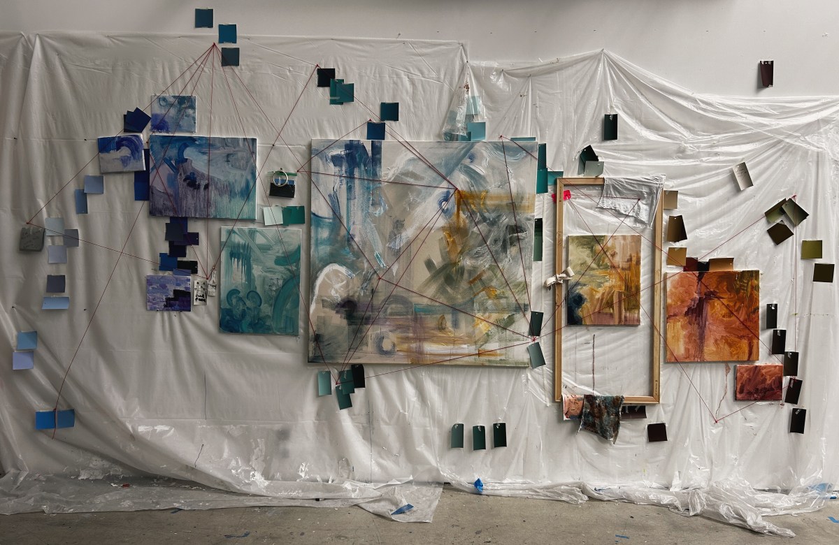 WHO DONE IT? | Elizabeth White – Lucky Bug Magazine